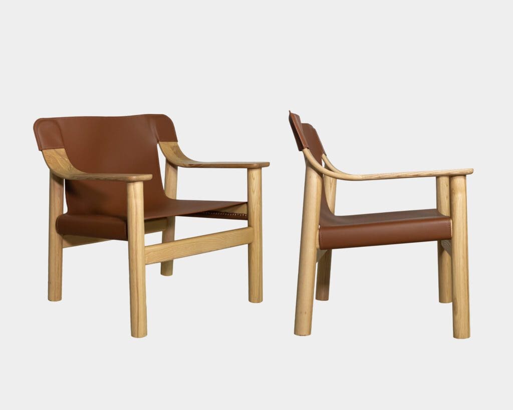 Butaca de madera Big Foot Marrón Claro - Moderno | NIHM Design